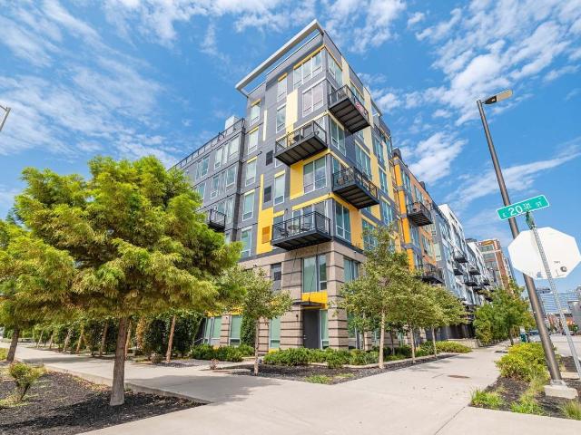 1989 Main Studio Apartment for Rent at 1989 Main St, Kansas City, MO 64108 Crossroads