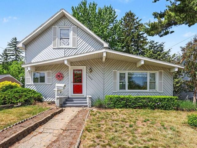 1989 Addison St, Muskegon, MI 49441