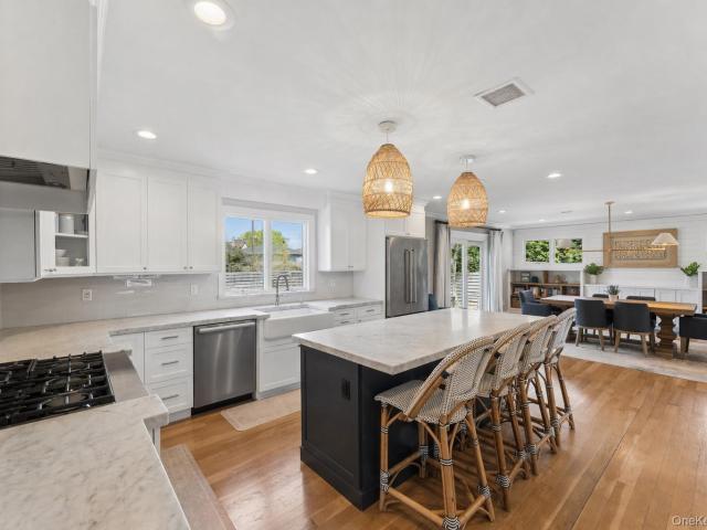 1989 Carman Ct, Merrick, NY 11566 | MLS #987814 | Compass