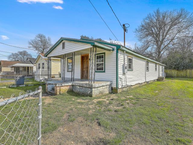1989 Hugo Avenue