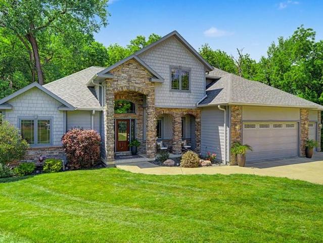 1989 Luke Ln, Fort Dodge, IA 50501