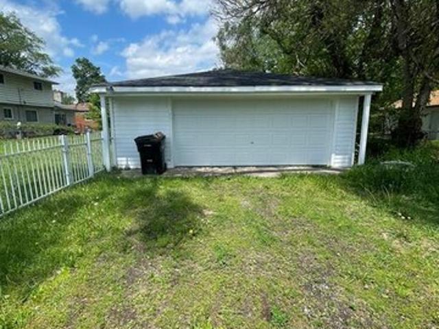 19800 Berg Rd, Detroit, MI 48219