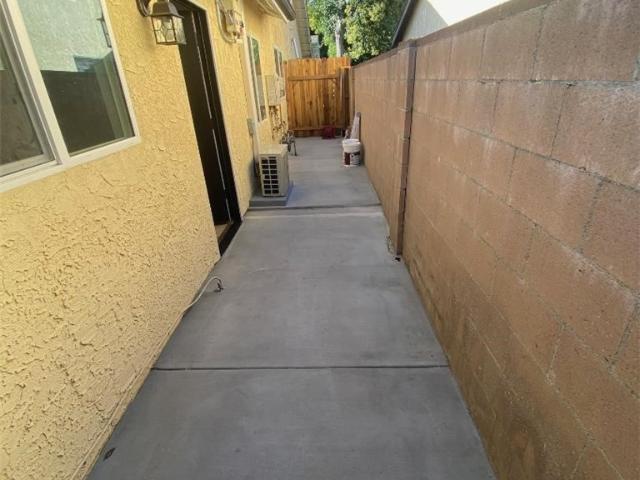 19807 Blythe Street