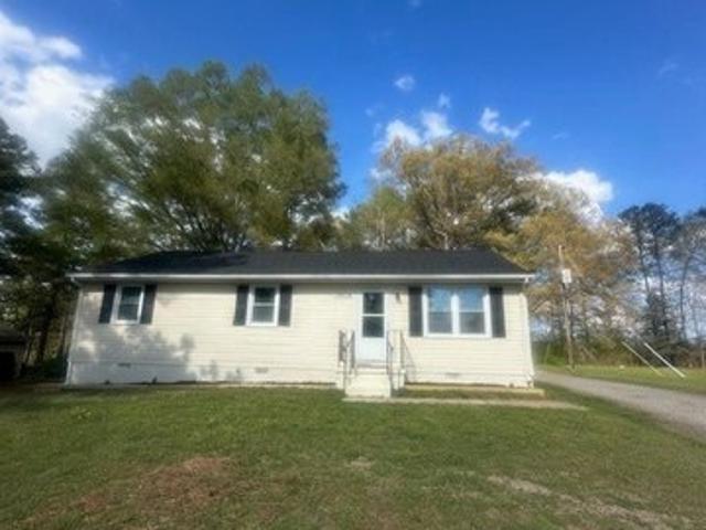 19808 Francis Dr, Dinwiddie, VA 23841