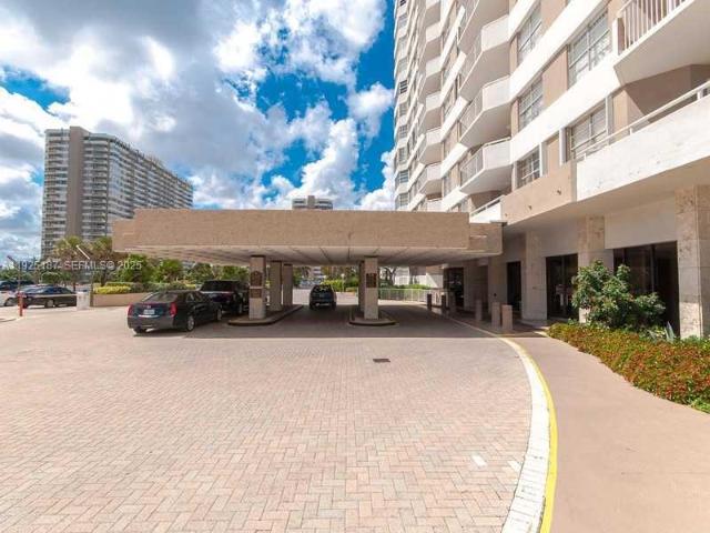 1980 S Ocean Dr, Unit 8N, Hallandale Beach, FL 33009 | MLS #A11925