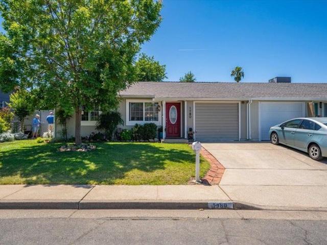 1980 Spruce Cir, Anderson, CA 96007
