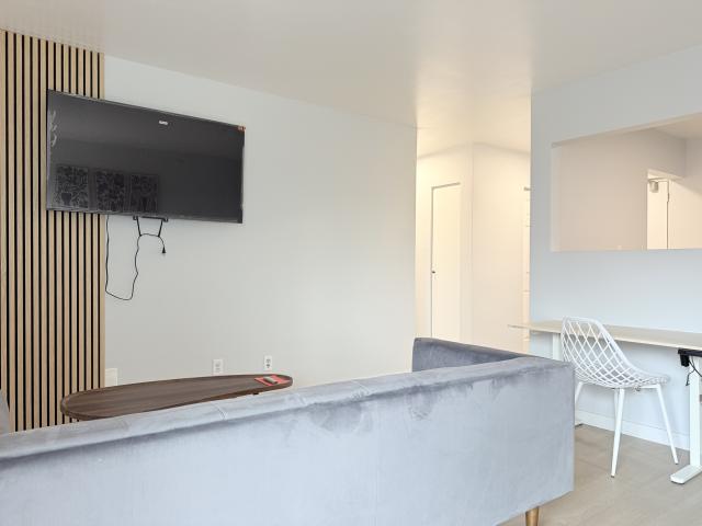 1980 Wyandotte St W, 1 bed, 1 full bath