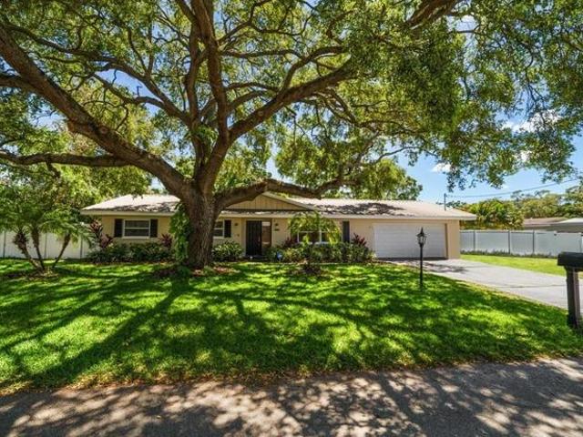 1980 1st Ave SE, Largo, FL 33771