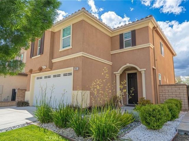 19811 Melissa Ln, Santa Clarita, CA 91350