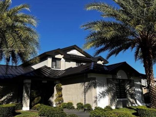 19811 NW 8th St, Pembroke Pines, FL 33029