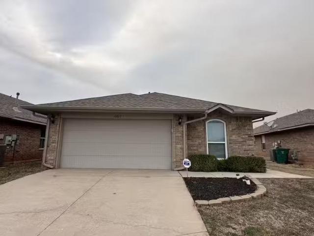 19817 Vista Ave. Edmond, OK 73012 19817 Vista Ave