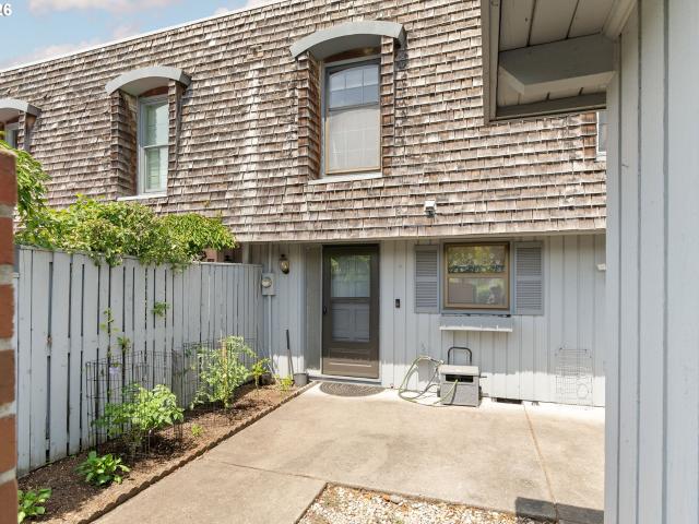 19817 nw rock creek dr