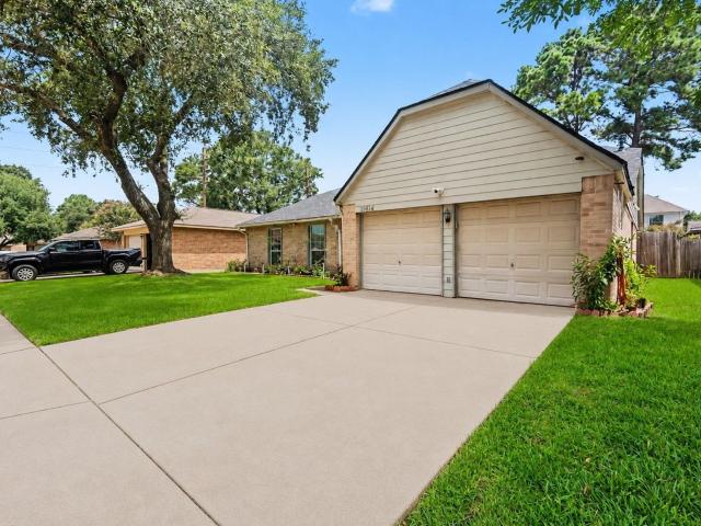 19814 Redroot Drive