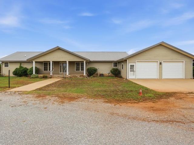 19816 E Wheat Capital Rd, Covington, OK 73730