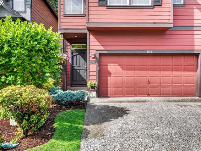 1981 NW 2ND CT