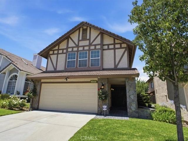 19823 Pandy Ct, Canyon Country, CA 91351