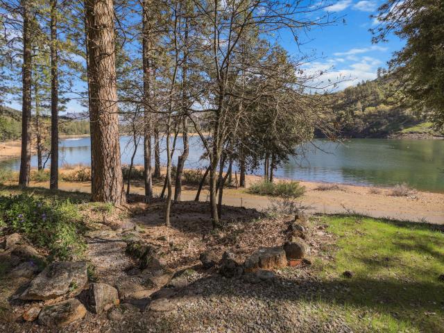 19824 Shore Dr, Lakehead, CA 96051 | MLS #26 1228