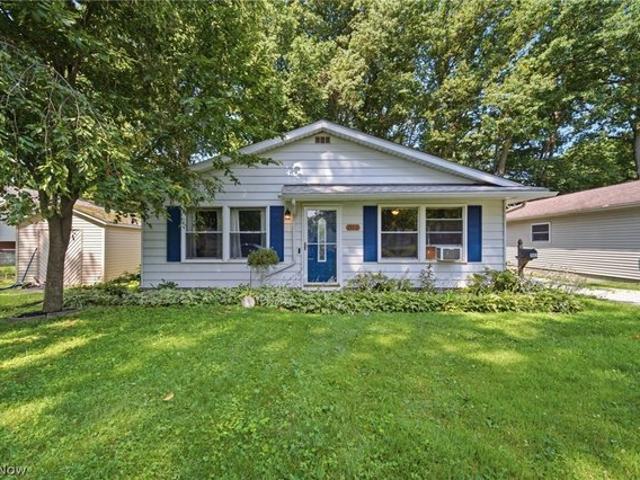 1982 Aberdeen Rd, Madison, OH 44057