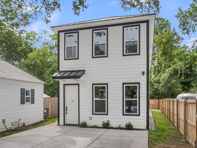 1983 Macon Avenue A & B