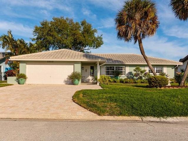 1983 Massachusetts Ave NE, Saint Petersburg, FL 33703