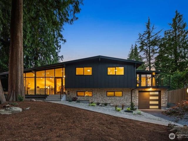 1983 nd Pl W, Edmonds, WA 98026