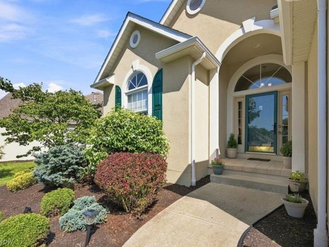 1983 Fox Trace Trl, Cuyahoga Falls, OH 44223