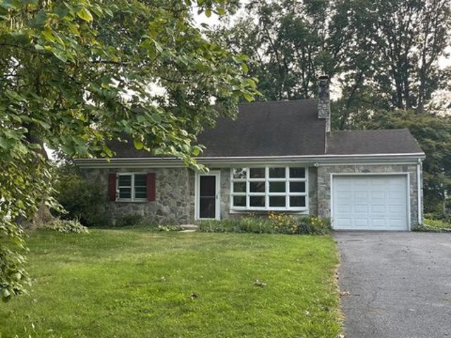 1983 Sterling Pl, Lancaster, PA 17601