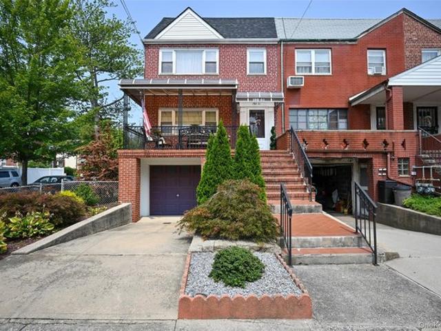 198 0 Ave, Fresh Meadows, NY 11365