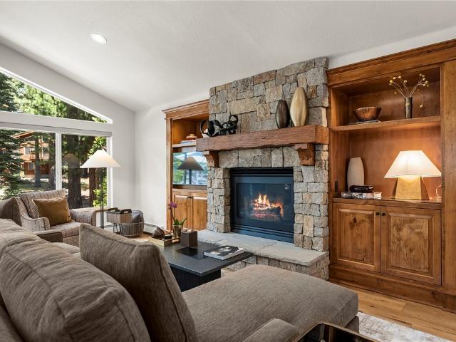 198 Country Club Dr, Unit 25, Incline Village, NV 89451 | MLS #1018 | Compass