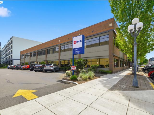 198 commercial st
