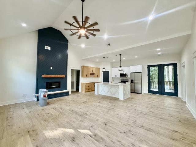198 Cave Circle