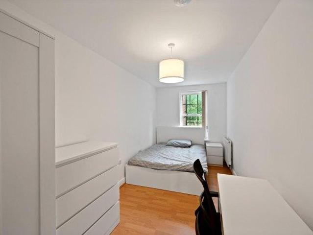 198 Broomhall Street 4 bed house share to rent £1,784 pcm £412 pw