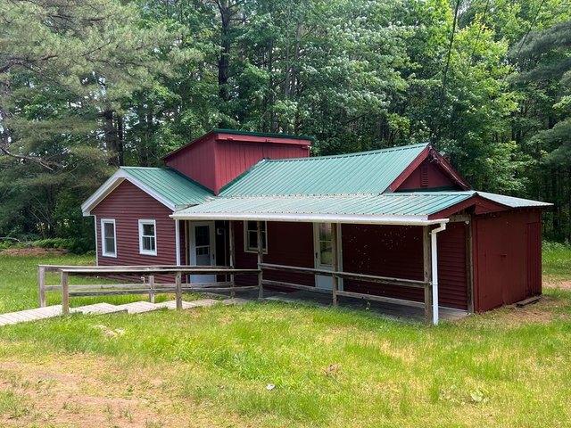 198 Golf Course Rd, Au Sable Forks, NY 12912