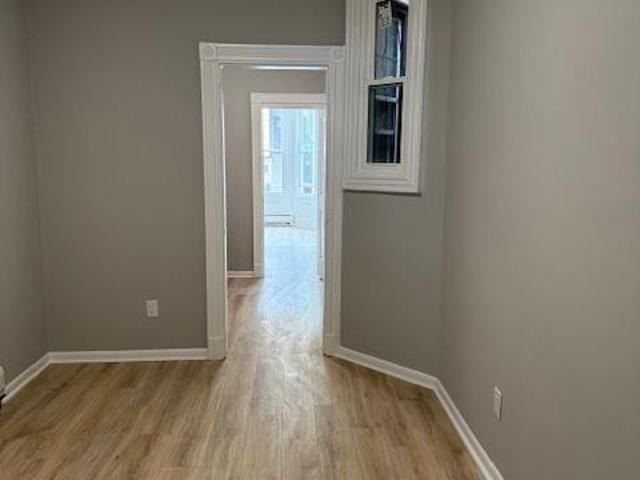 198 Griffith St # 1L