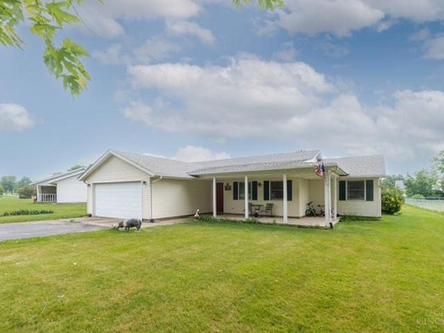 198 Finland Dr, Eaton, OH 45320