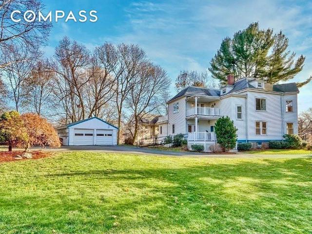 198 Franklin St A, Stoneham, MA