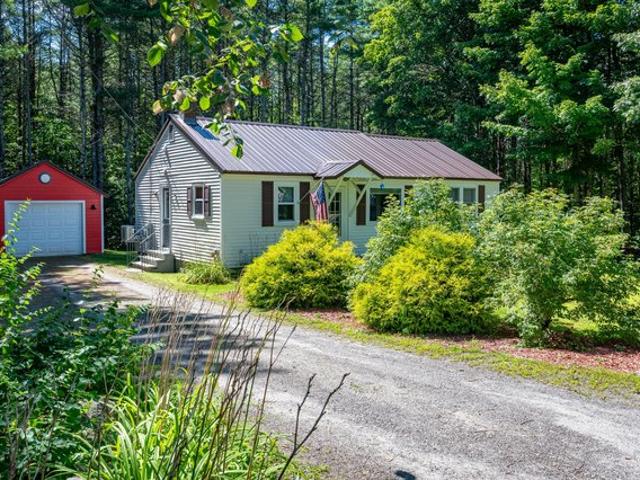 198 Hancock Pond Rd, Sebago, ME 04029