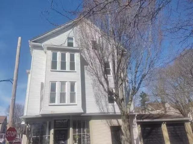 198 Ives #4, Providence, RI 02906 MLS 73359796