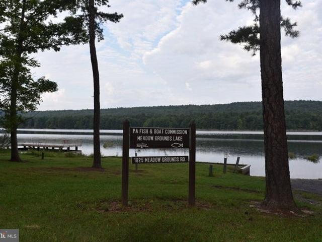 198 S Mountain Top Dr, McConnellsburg, PA 17233