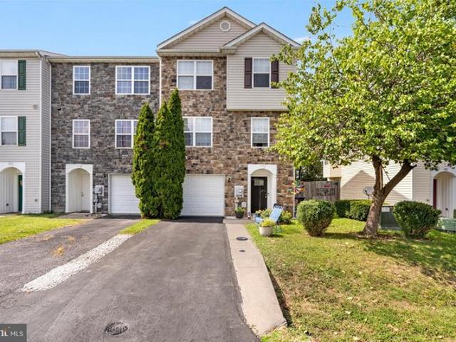 198 Pony Cir, Martinsburg, WV 25405