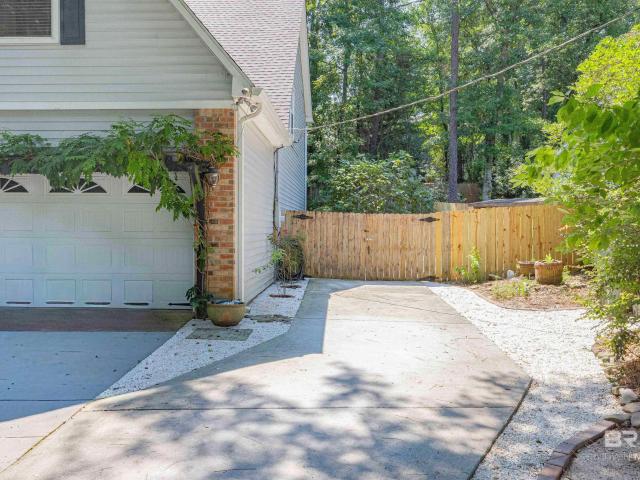 198 Rolling Hill Drive