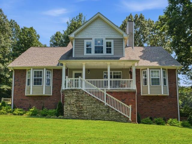 198 Wilkinson Rd, Cottontown, TN 37048