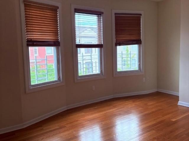 198 Van Buren St # 2