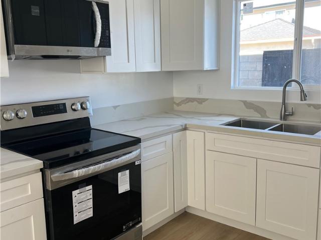19943 Covello St, Winnetka, CA 91306 | MLS #SR26081 | Compass