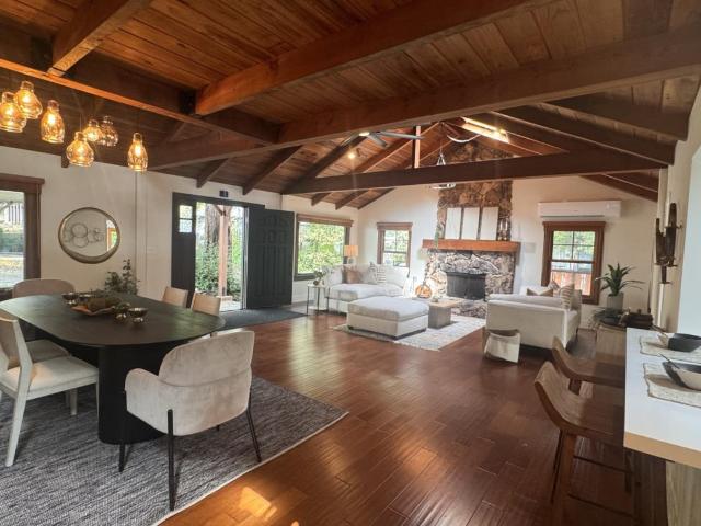19940 Oakmont Drive