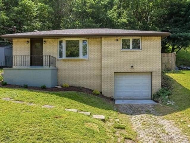 1994 McKinney Rd, Monroeville, PA 15146