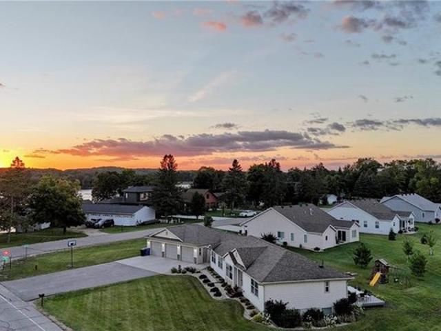 1994 Longview Dr, Detroit Lakes, MN 56501