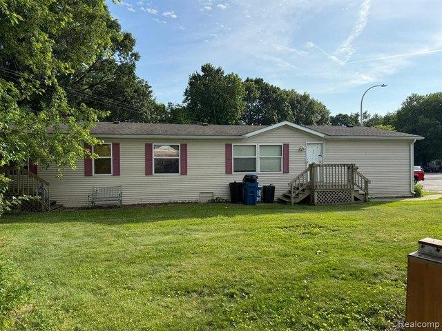 1994 Lovell Ct, Milford, MI 48381