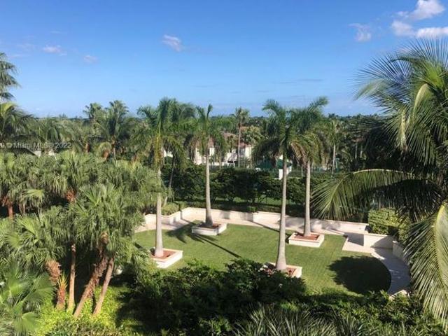 19955 38 Ct NE #702, Aventura, FL 33180