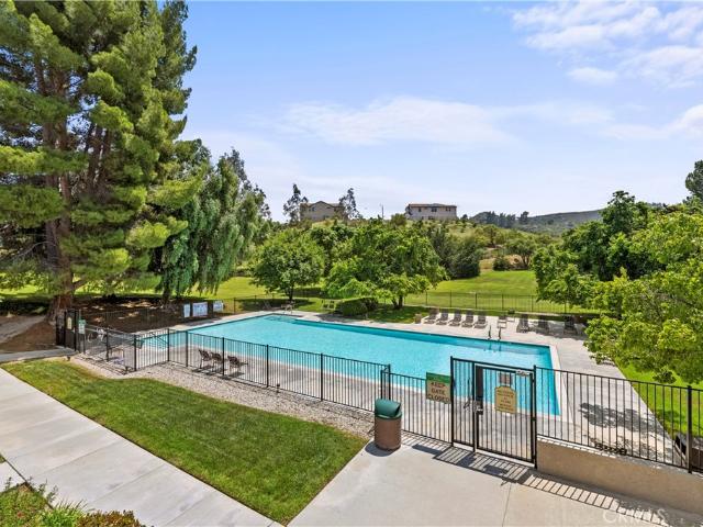19958 Avenue Of The Oaks, Newhall, CA 91321 | MLS #SR26079